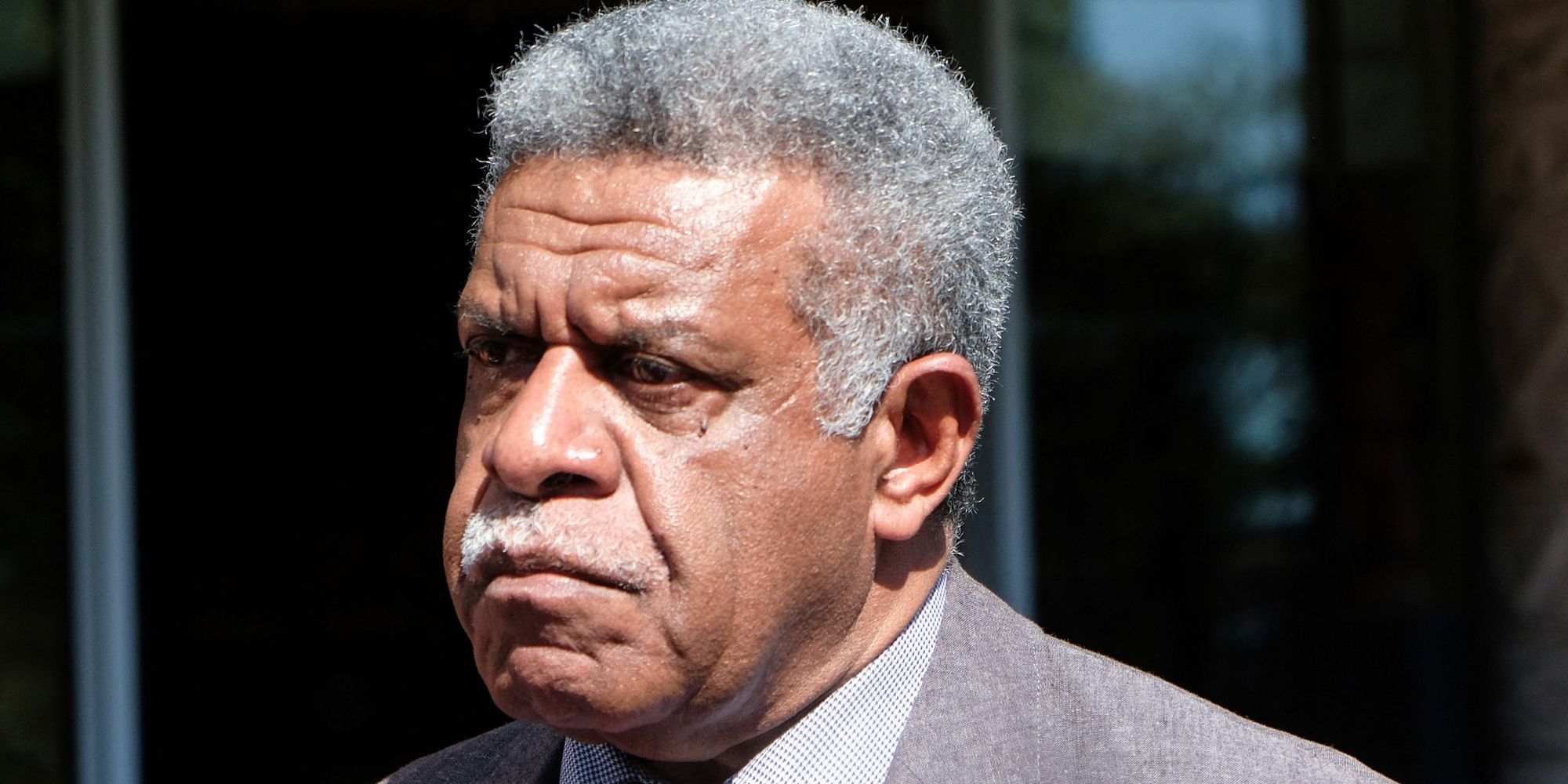 L'indépendantiste Louis Mapou élu président du gouvernement de la ...