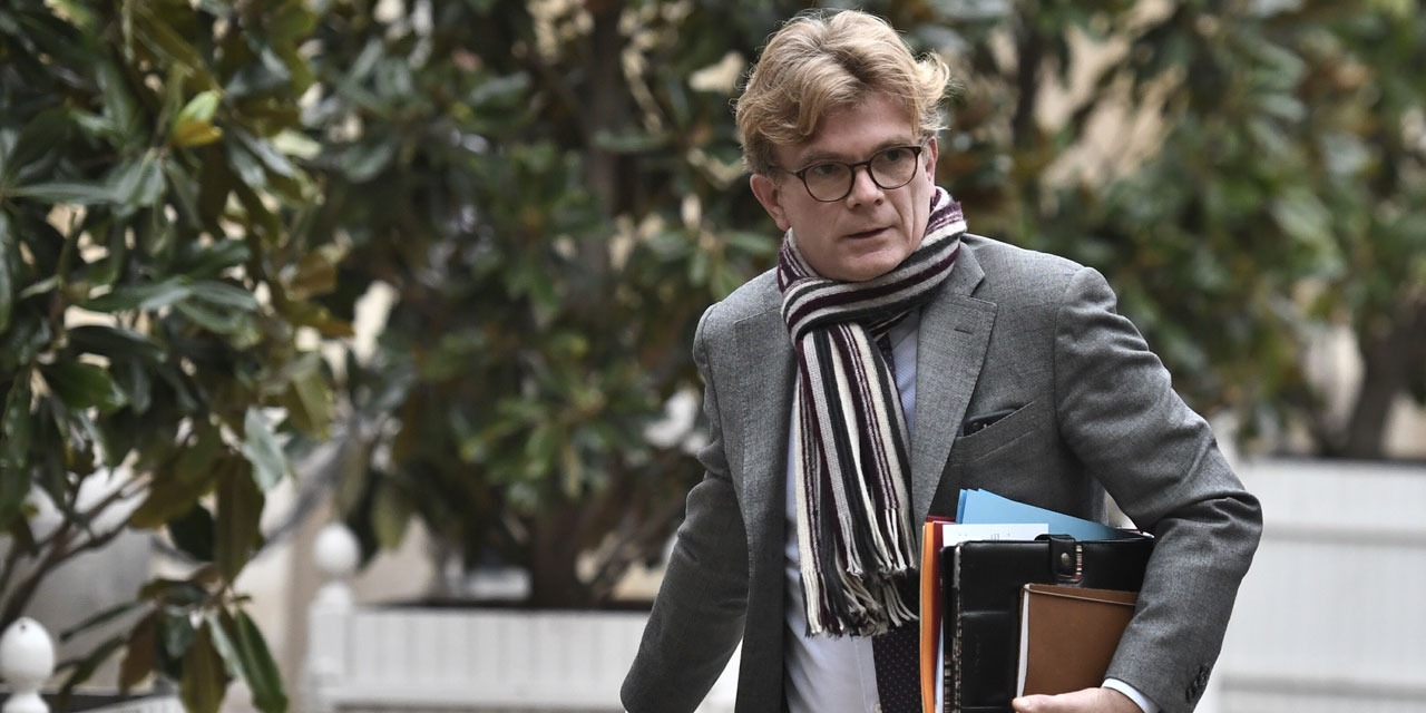 «On n'est pas dans un État totalitaire», Marc Fesneau défend l ...