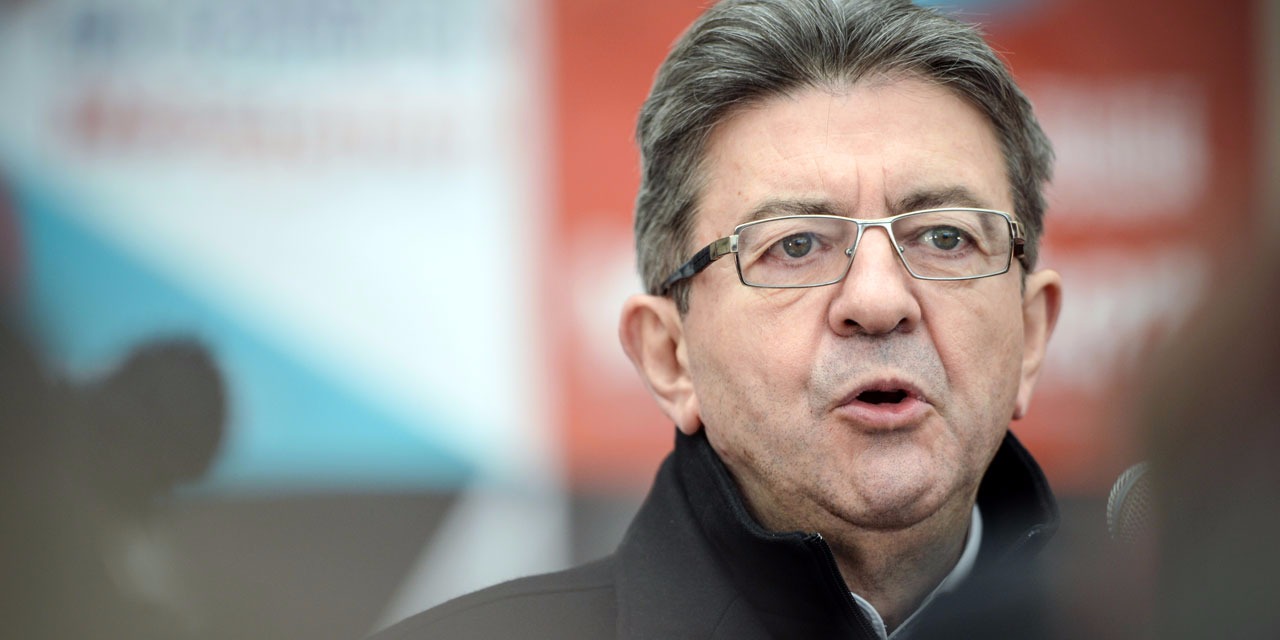 Présidentielle : Mélenchon au coeur des attaques