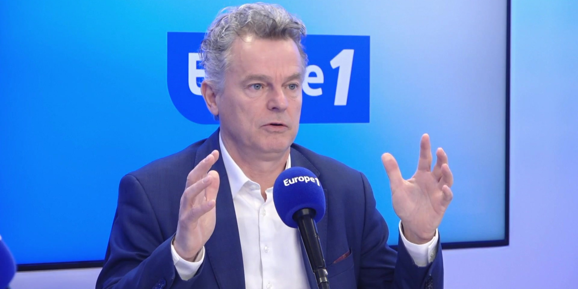 Retraites : Fabien Roussel dénonce le «durcissement de la politique du ...