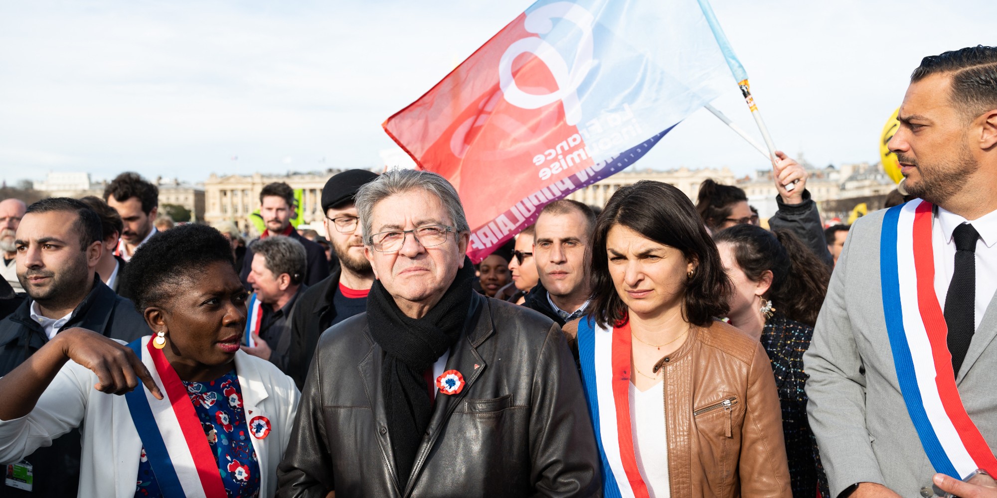 Retraites : LFI va soutenir la motion de censure du groupe des ...