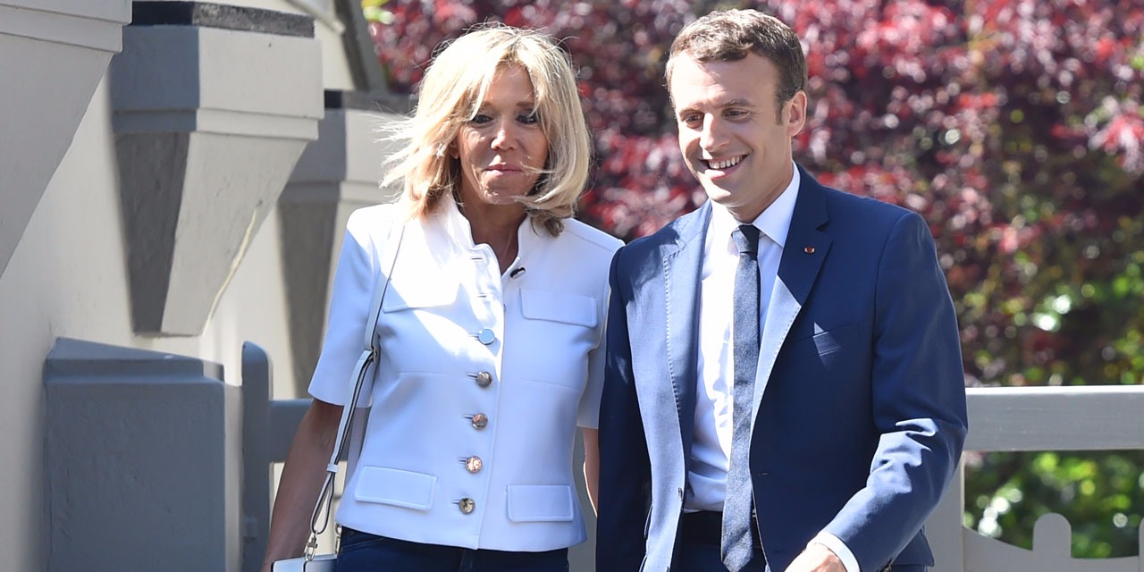 "Voici" publie des photos du couple Macron en vacances à Marseille