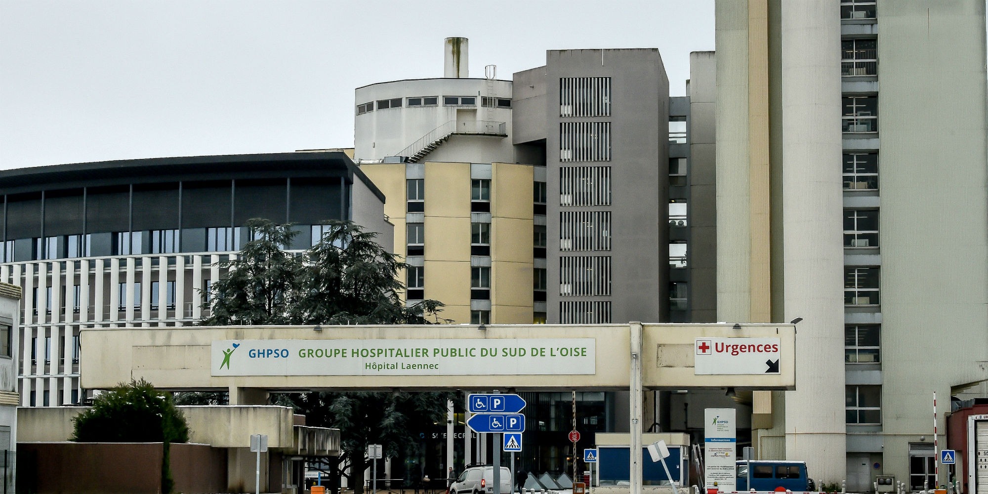 Coronavirus : en quoi consistent les plans blanc et bleu