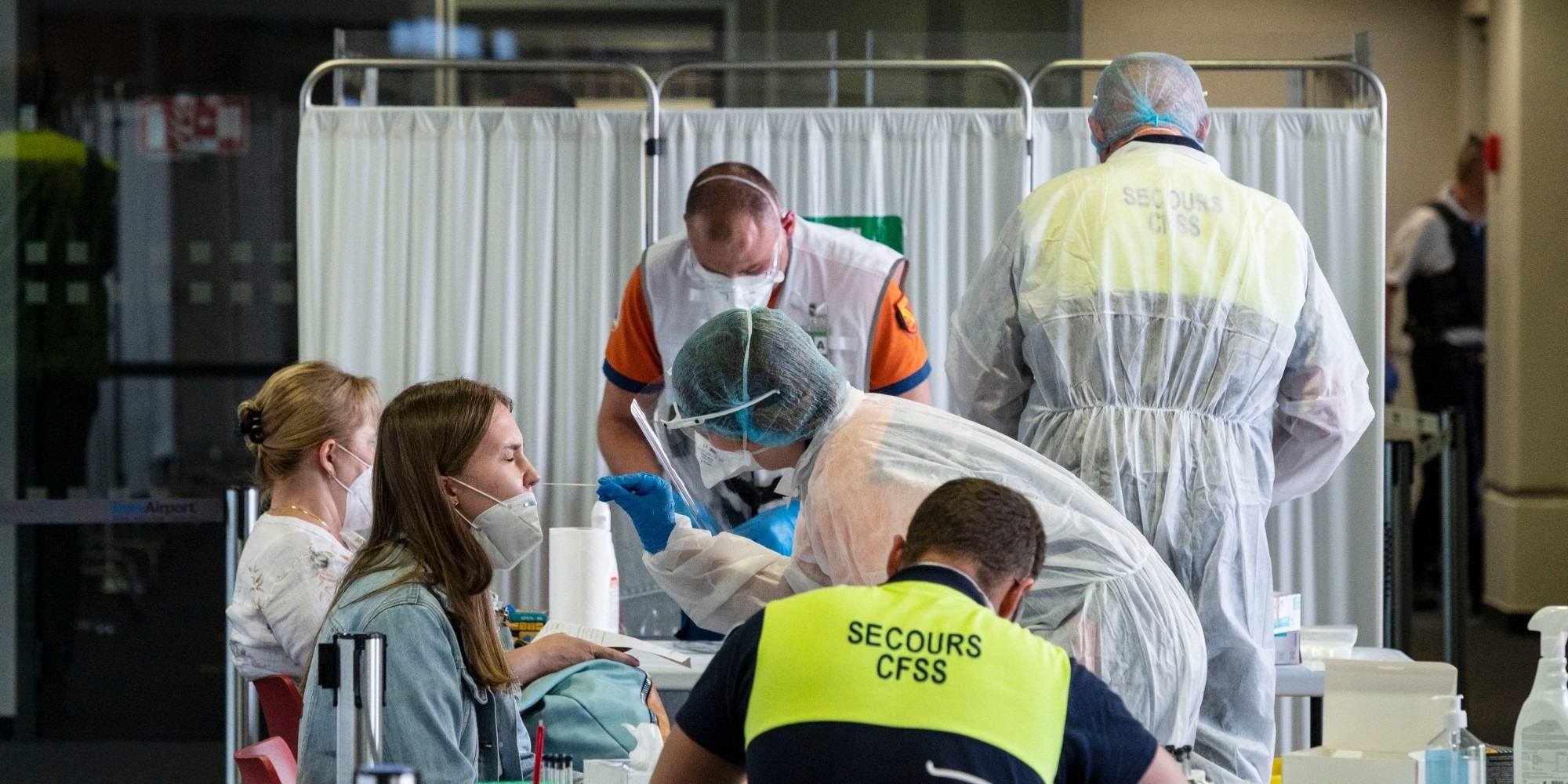 Covid-19 : que signifie la progression "exponentielle" du virus en France