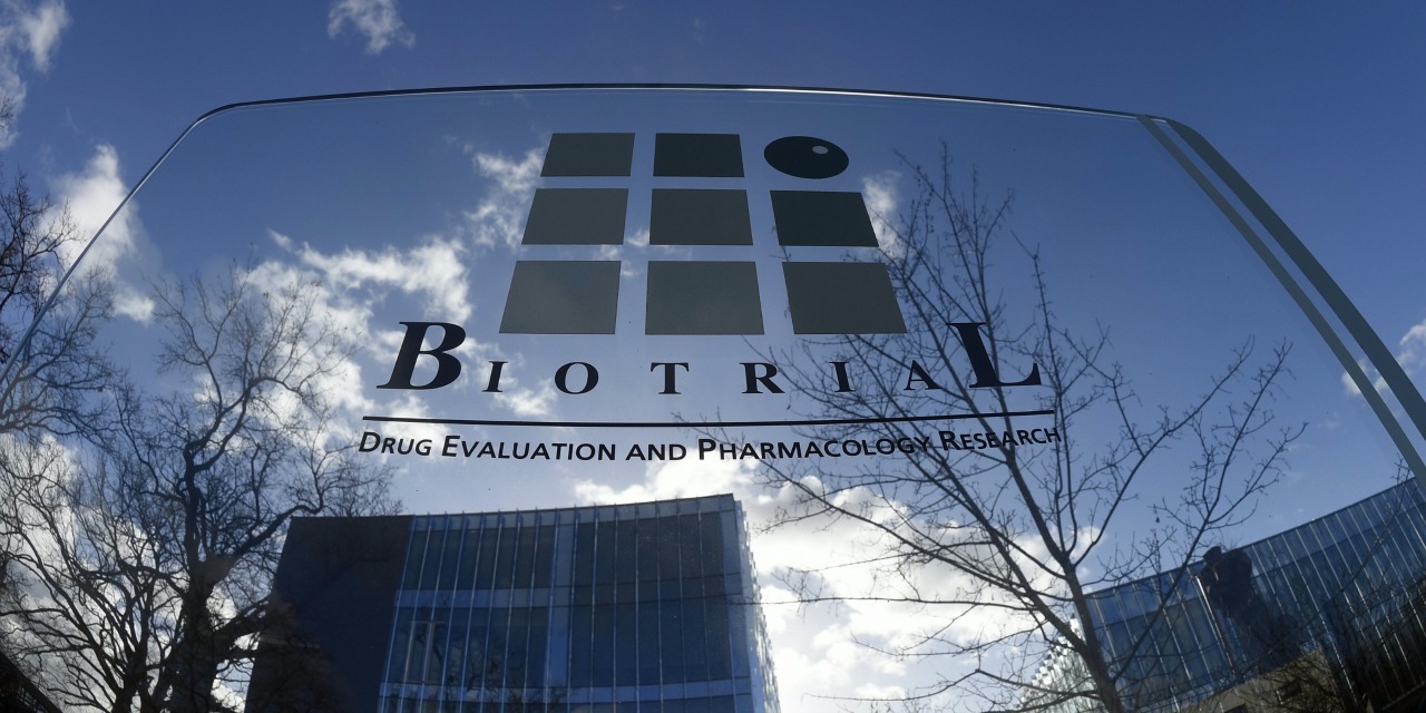 Essai thérapeutique : le président du laboratoire Bial "profondément ...