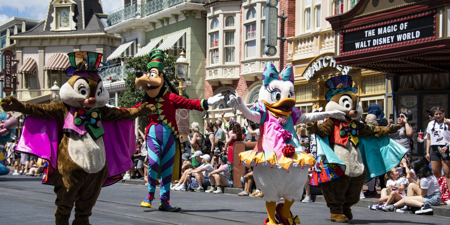 12 parcs Disney en jet privé pour seulement...110.000 dollars