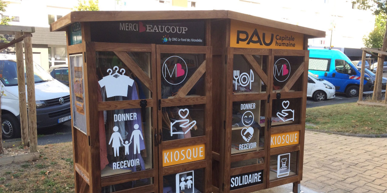 A Pau, des kiosques solidaires pour lutter contre la solitude
