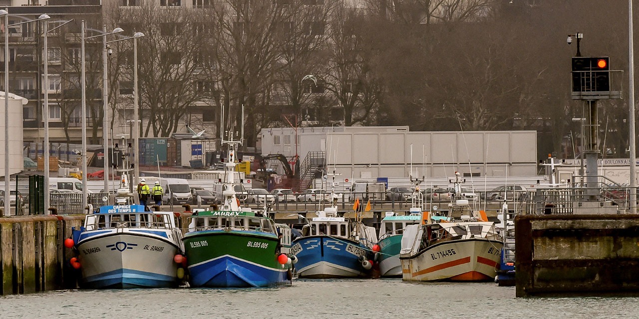 Boulogne-sur-Mer : agriculteurs et pêcheurs font front commun contre ... Boulogne-sur-Mer : agriculteurs et pêcheurs font front commun contre ...