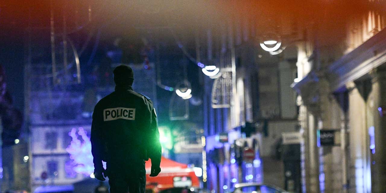 Comment naissent les théories du complot