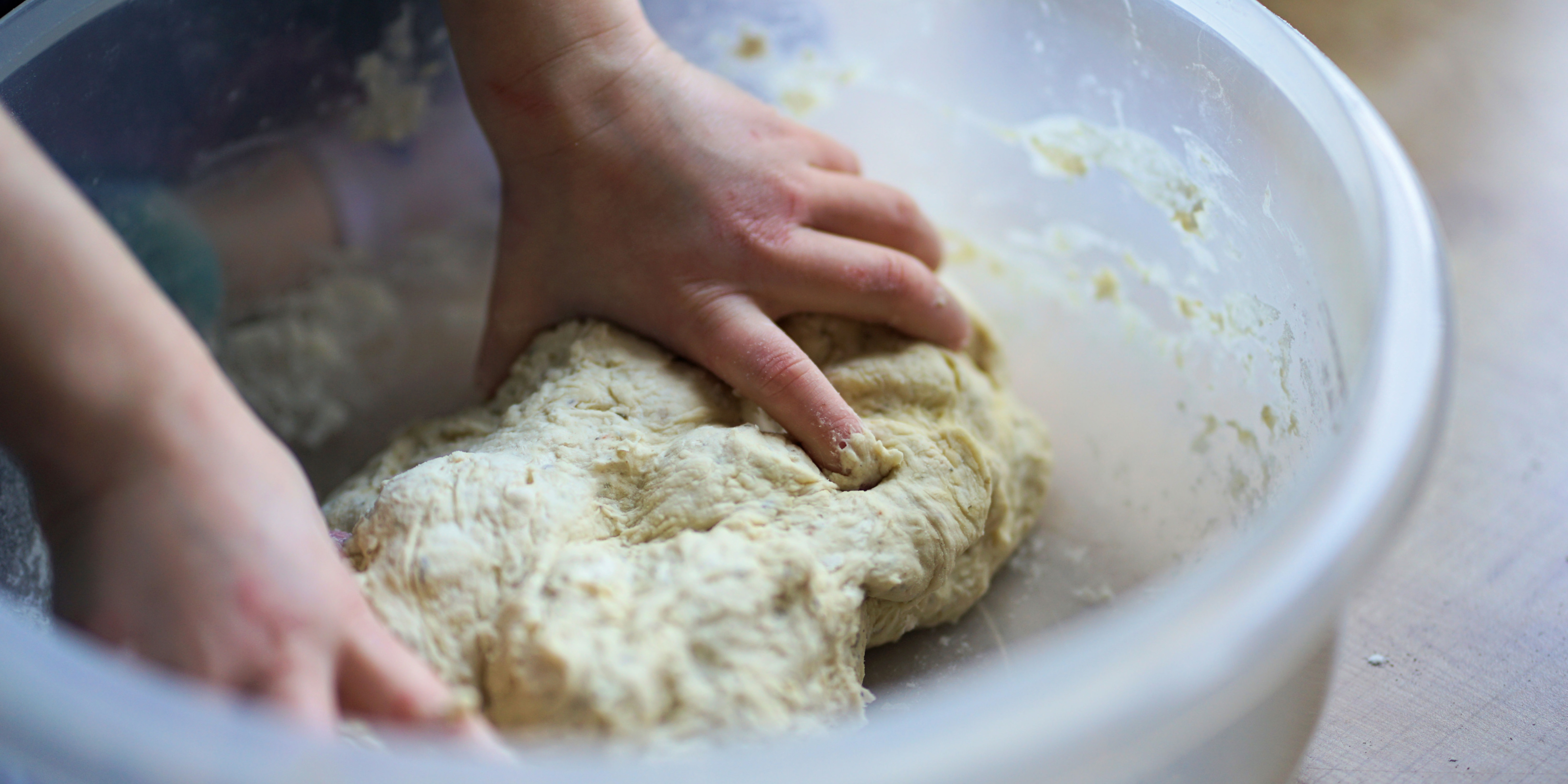 Confinement : face au succès du pain maison, la levure vaut de l'or