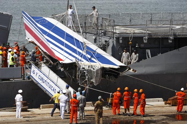 Crash Rio-Paris : la contre-expertise met en cause l'équipage