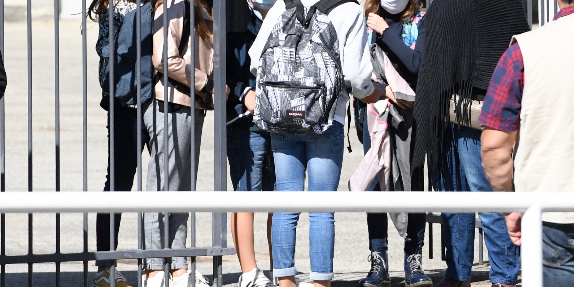 Deux départements LR du sud partants pour expérimenter l'uniforme au collège