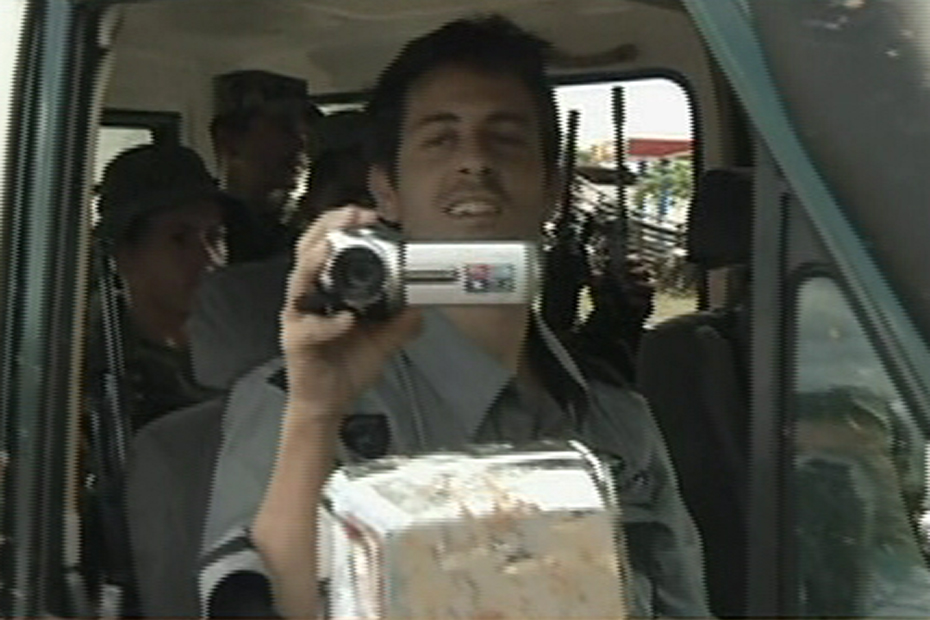 Doan Bui et Roméo Langlois reçoivent le Prix Albert-Londres