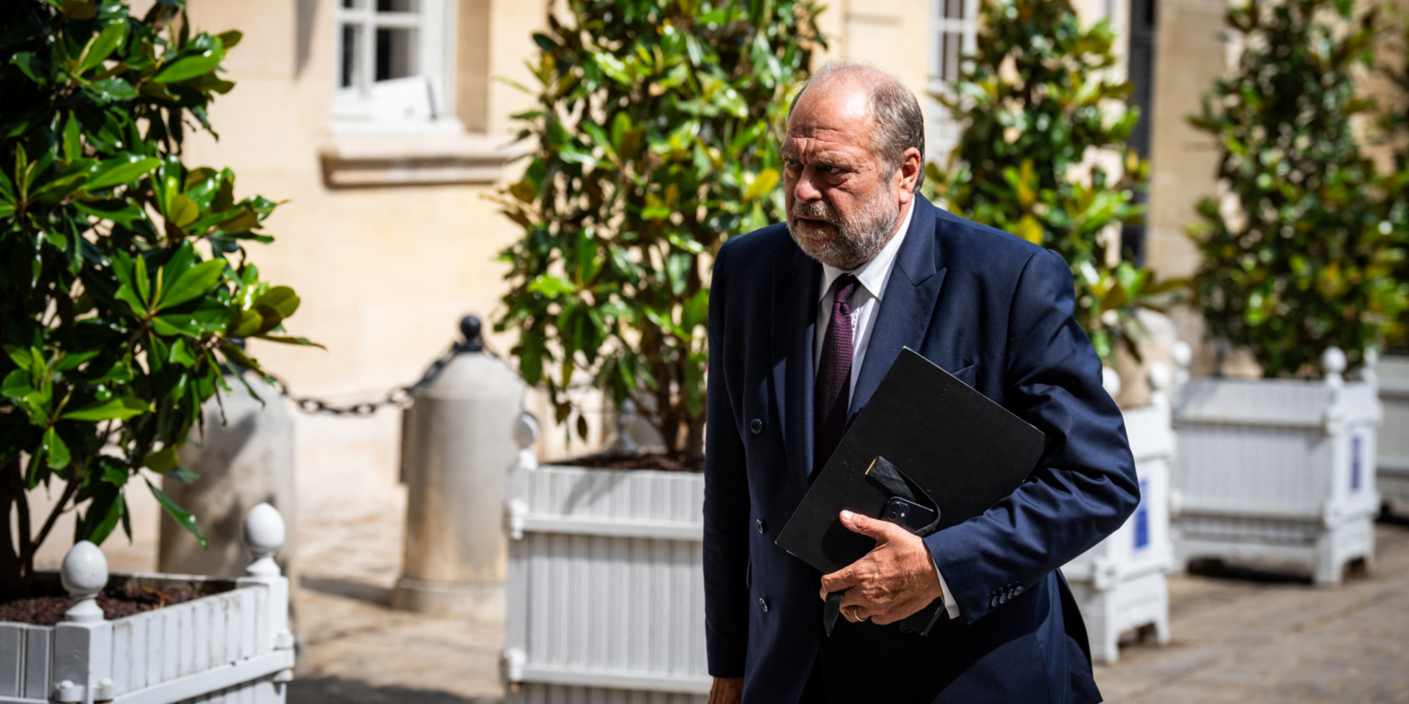 Émeutes : «On va péter les comptes», assure Dupond-Moretti en parlant ...