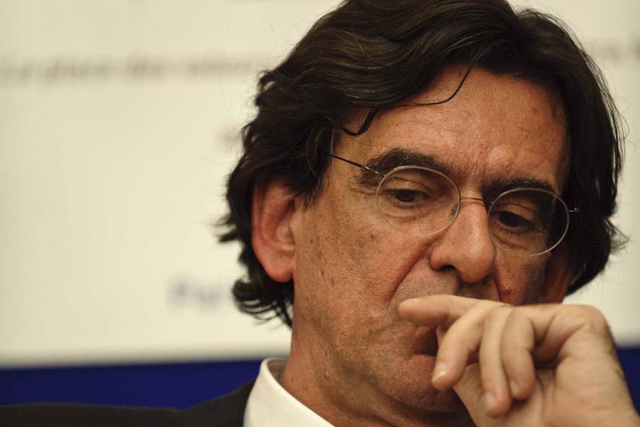 Luc Ferry devra s'expliquer sur ses propos