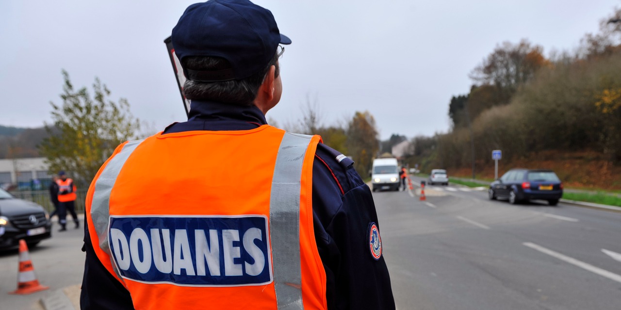 Menace terroriste : la France va maintenir les contrôles aux frontières ...