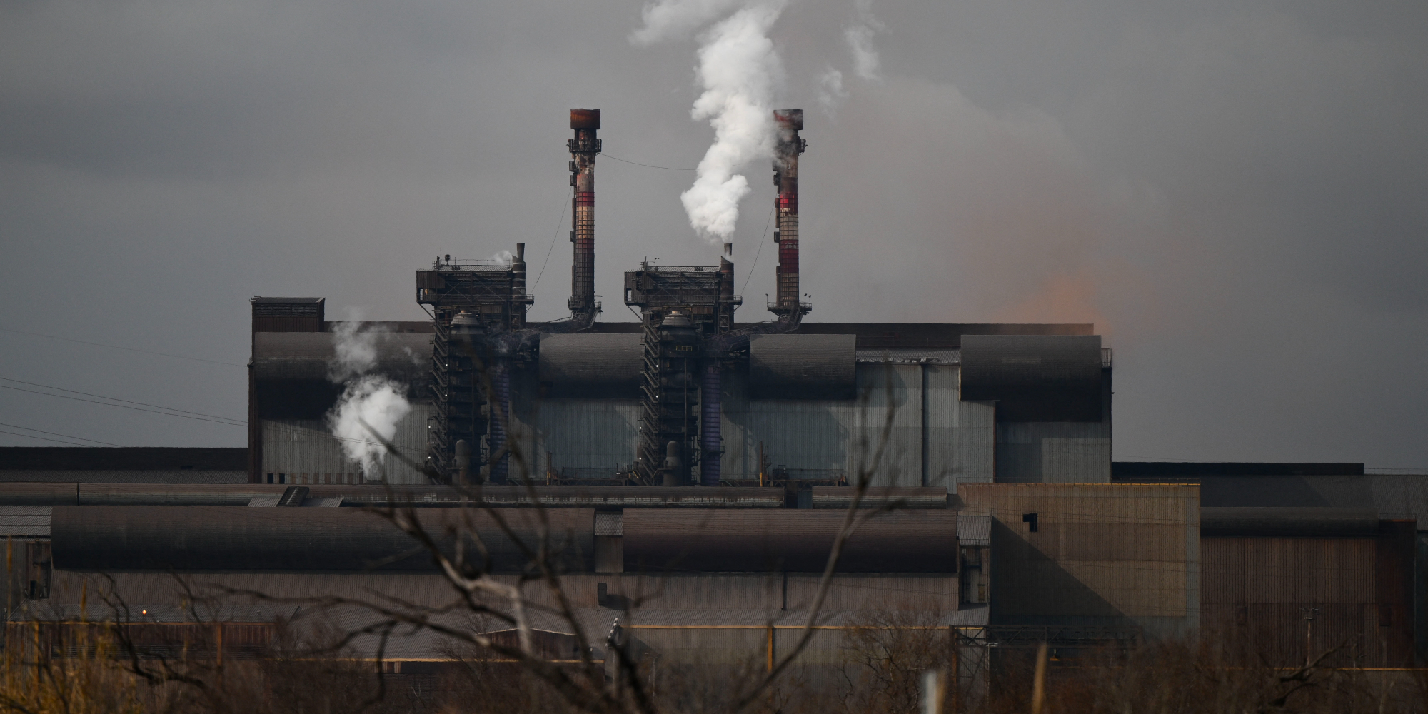 «On fait du mal au capital» : les raffineries de Fos-sur-Mer à l'heure ...
