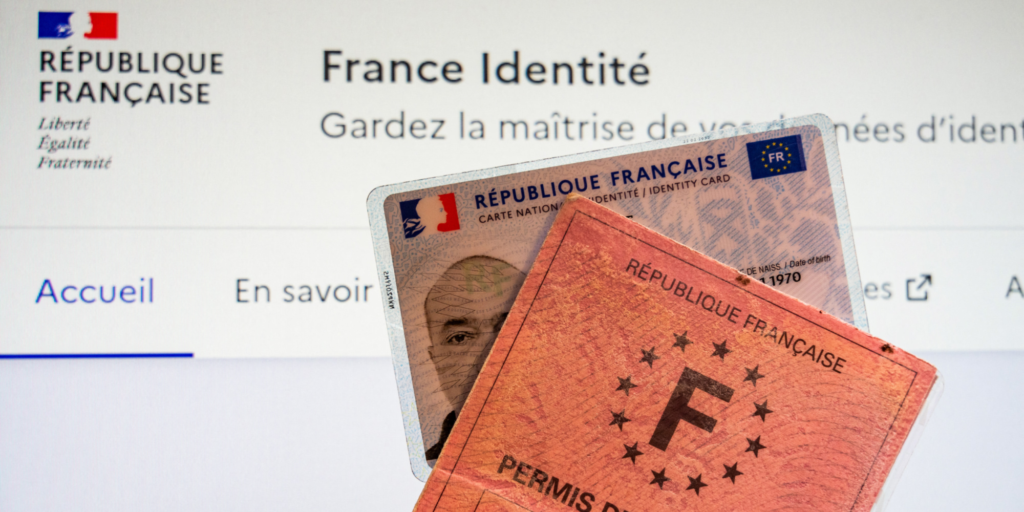 Permis de conduire, carte vitale, carte d'identité... Avec la ...