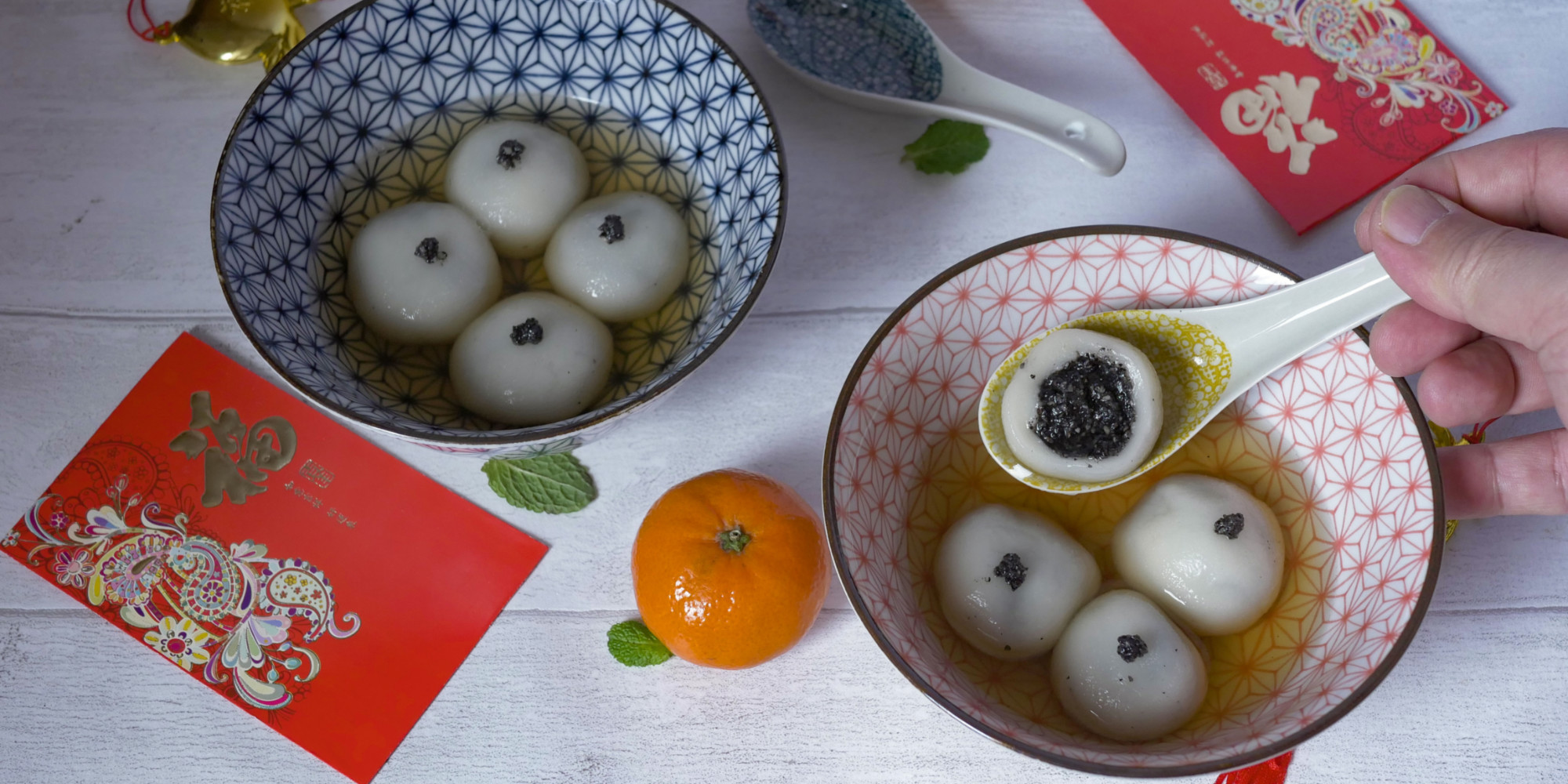 Réalisez des boulettes de riz gluant au sésame noir appelées Tang Yuan