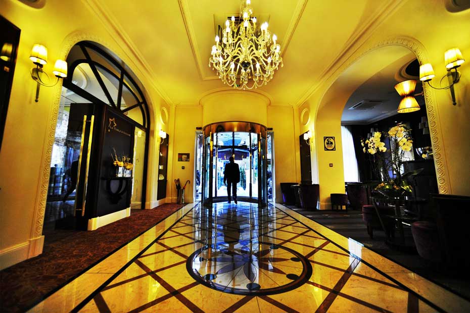 Rigueur : l'hôtellerie de luxe épargnée