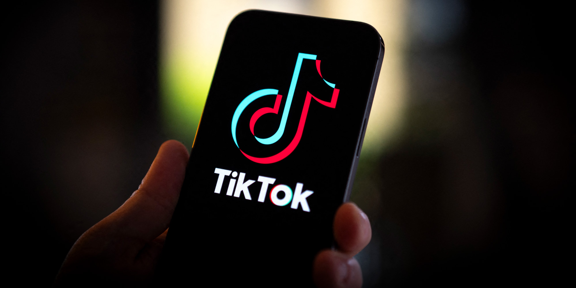 Royaume-Uni : TikTok devient la première source d'information chez les ...