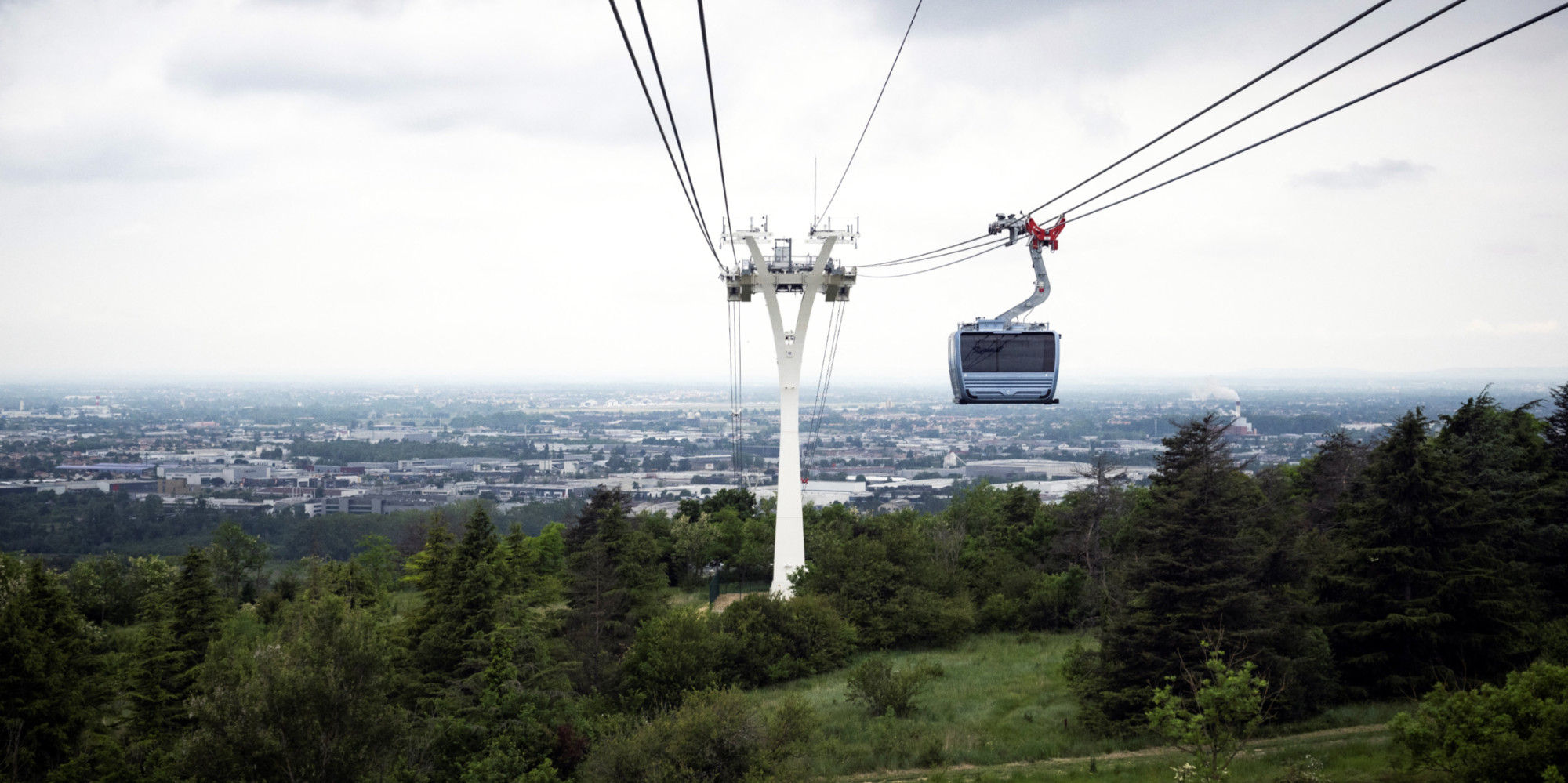 Toulouse inaugure Téléo, le plus long téléphérique urbain de France