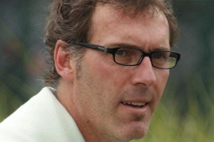 Blanc choisit les Bleus