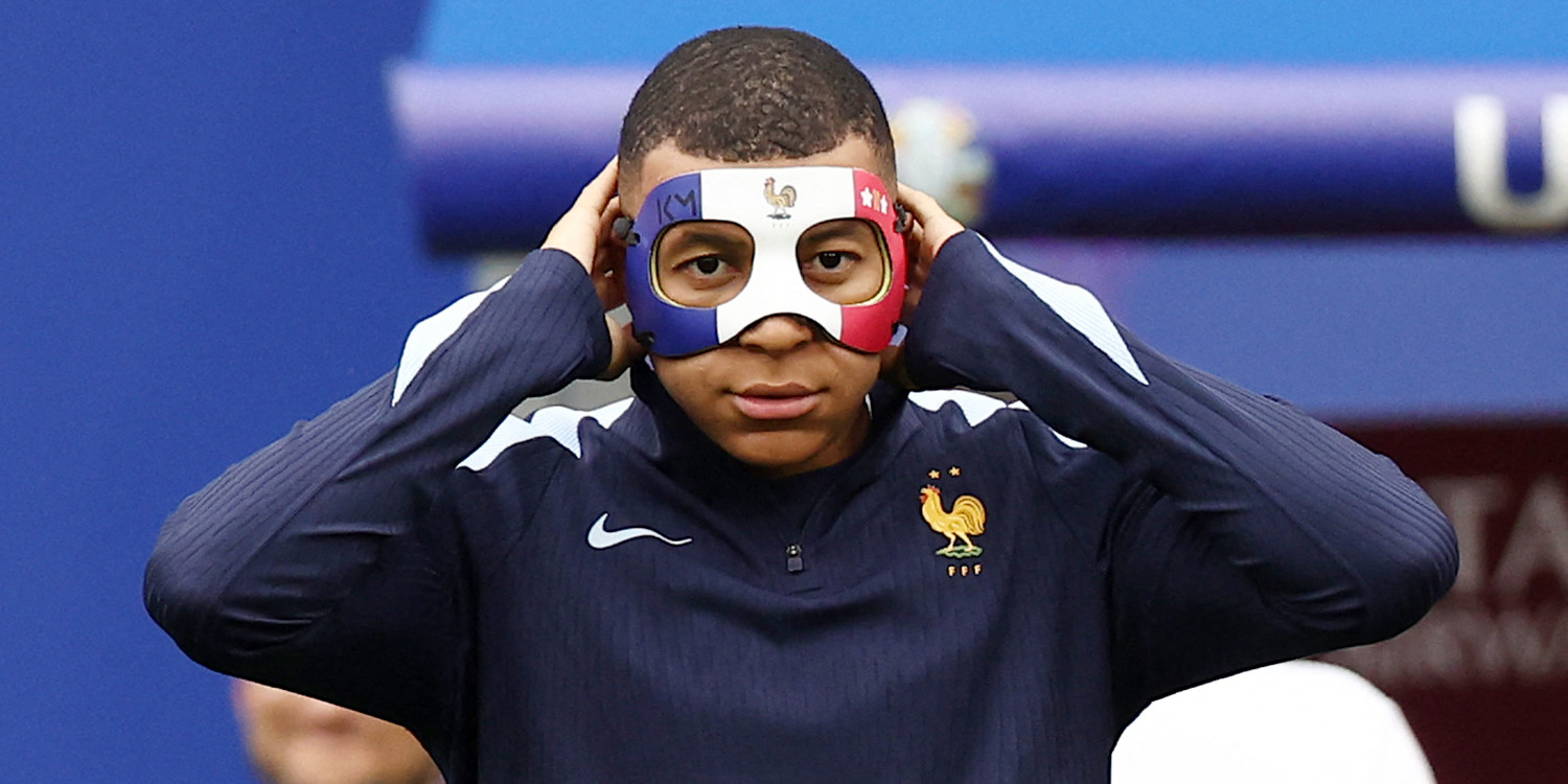 Euro 2024 : Kylian Mbappé à l'entraînement avec un masque bleu-blanc ...