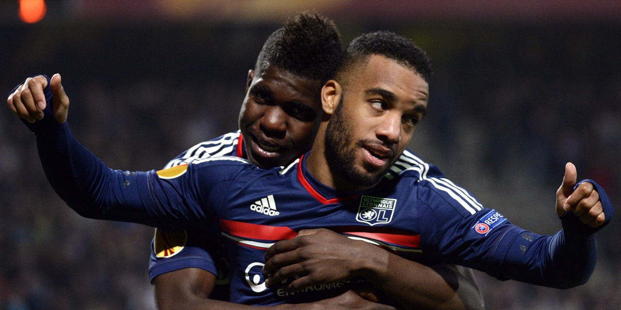 Foot-Ligue 1 : "ébahi", Aulas est sûr que "Lacazette va rester à l'OL"