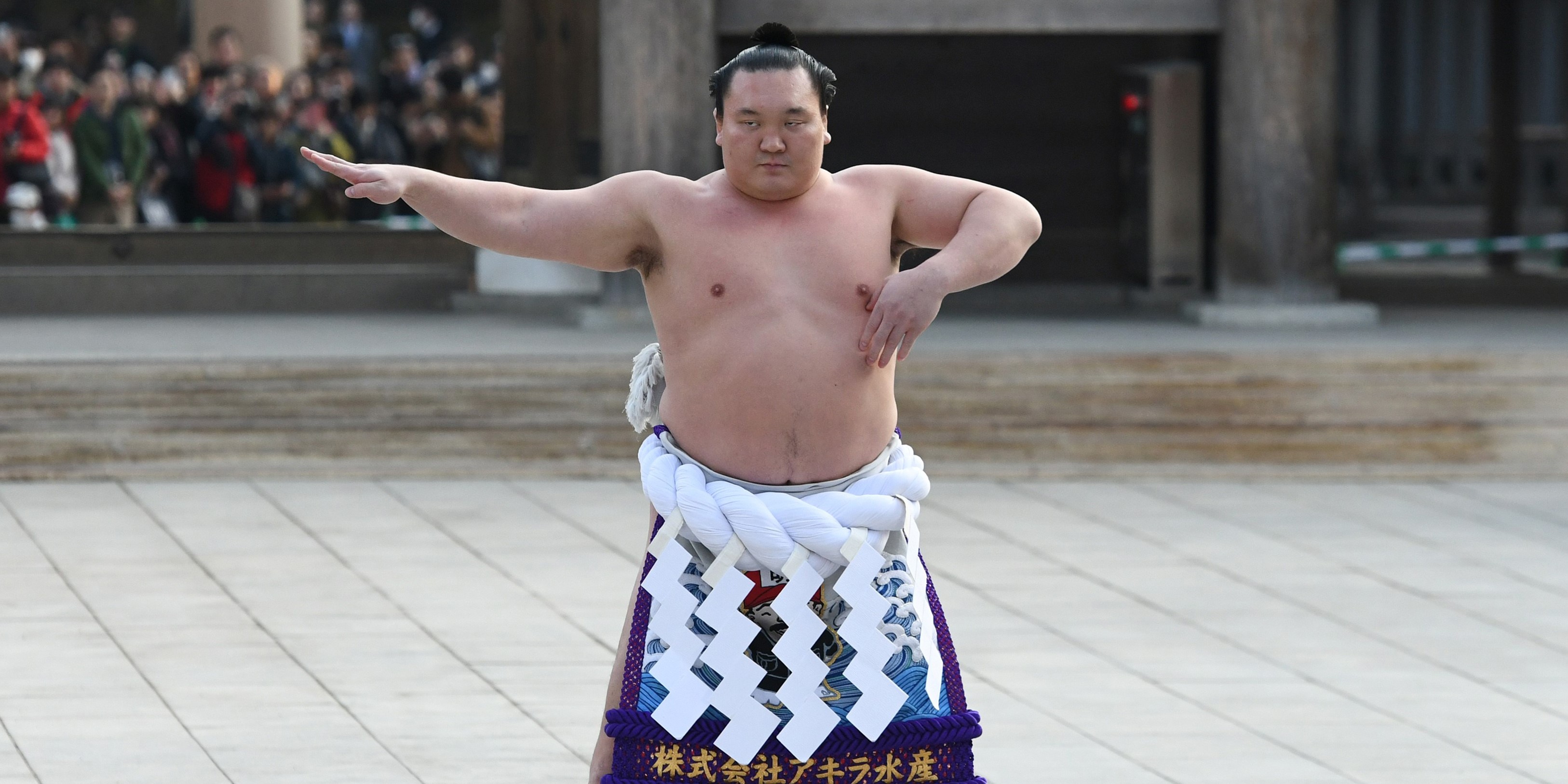 Japon : un champion de sumo sanctionné après… un clapping
