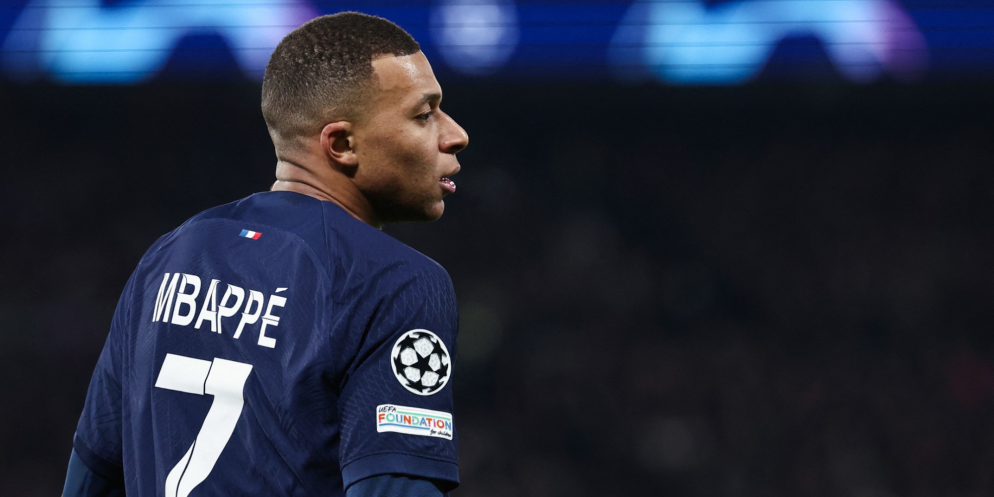 Kylian Mbappé «est une légende du PSG qui a tout donné au club», salue ...