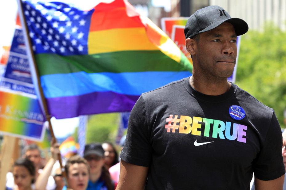 NBA-Coming-out : Jason Collins signe aux Nets