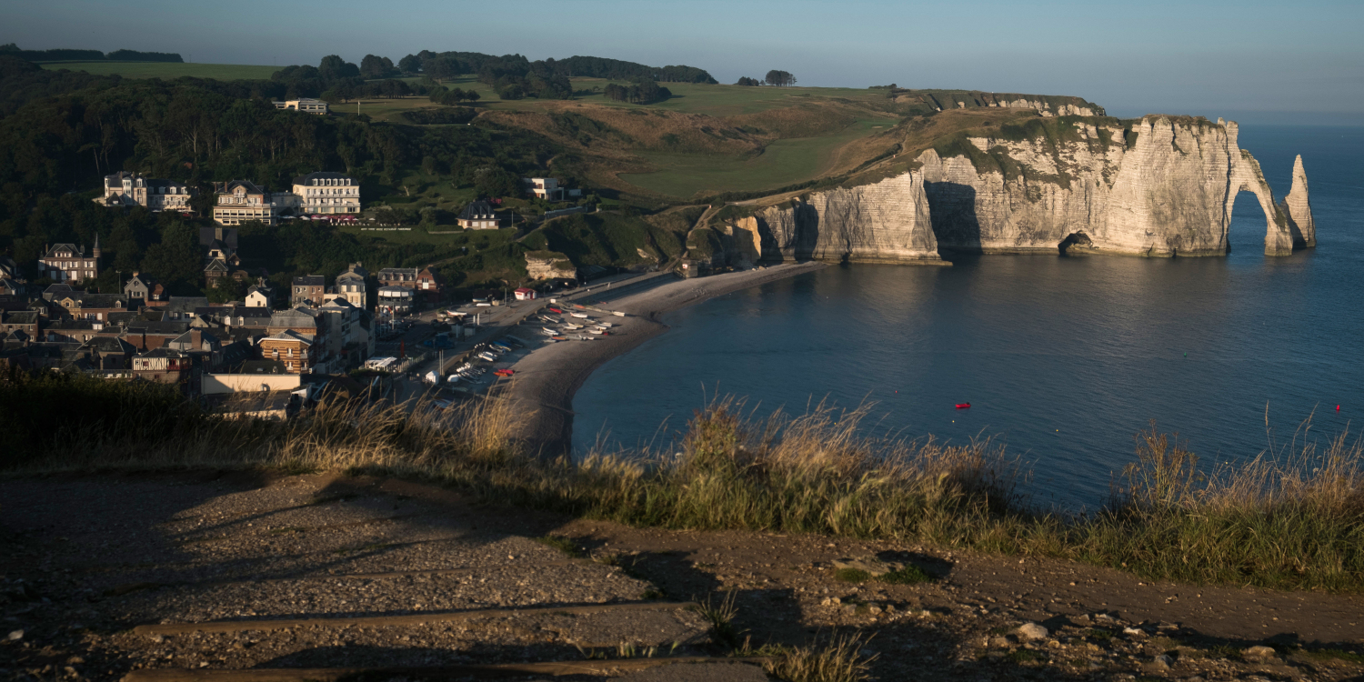 Normandie : pourquoi le GR21 est le chemin de randonnée préféré des ...