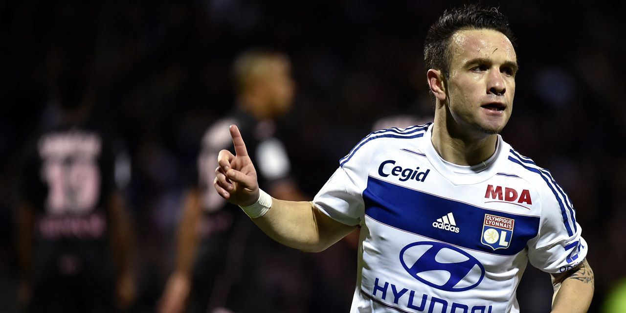 Valbuena bien titulaire avec Lyon contre Saint-Etienne